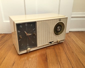 Vacuum Tube Clock - Etsy