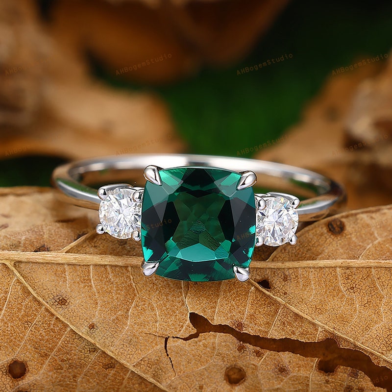 Green Gem Ring - Etsy