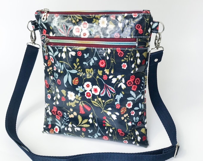 Oilcloth bags handmade totes shoulder bags by myuniquecolours