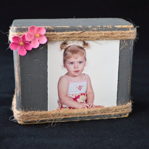 Mini Wallet Size Photo Frames | IUCN Water