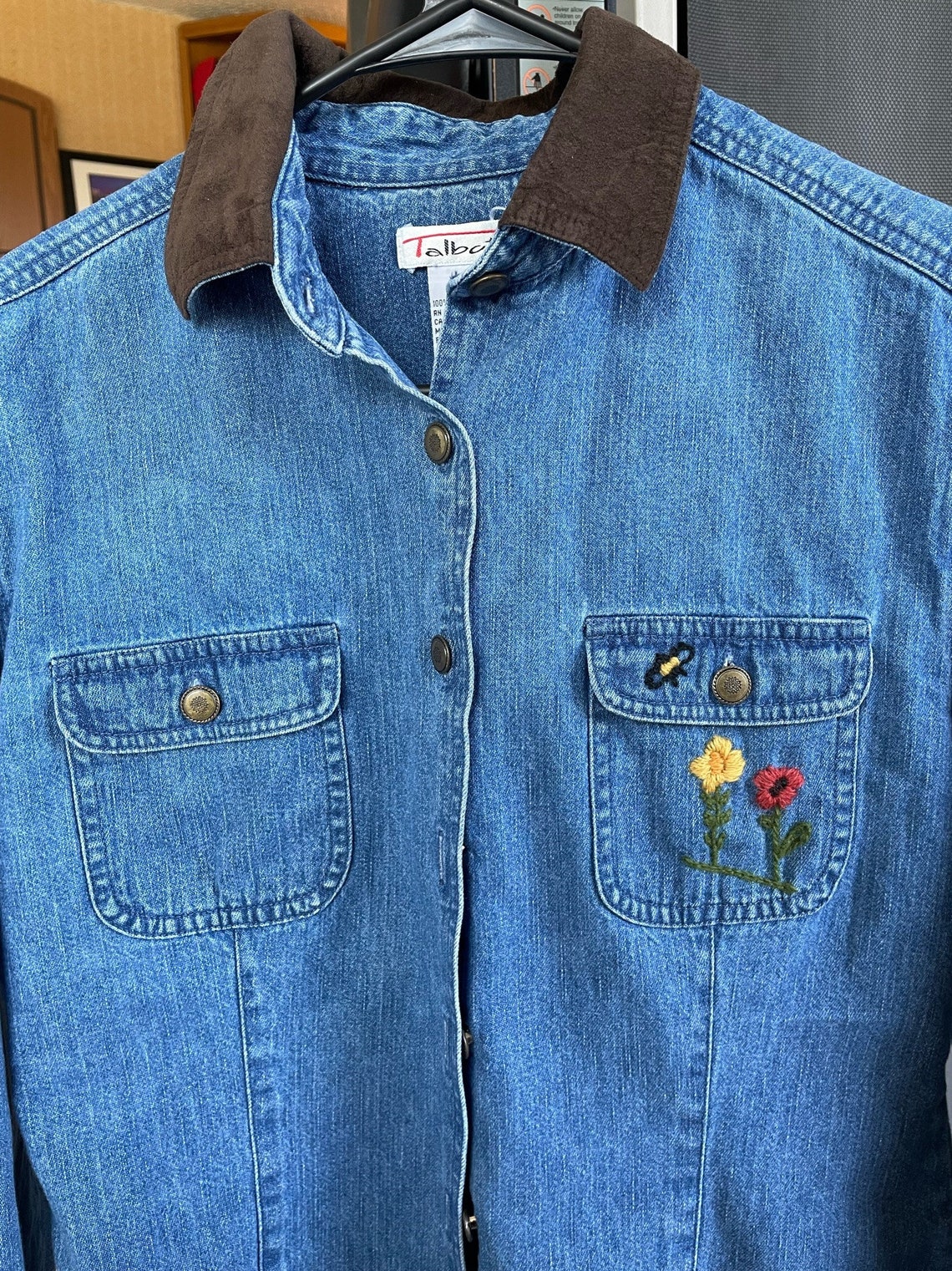 Upcycled Denim Shirt Features Vintage Crewel Garden Mouse Womens Small ...
