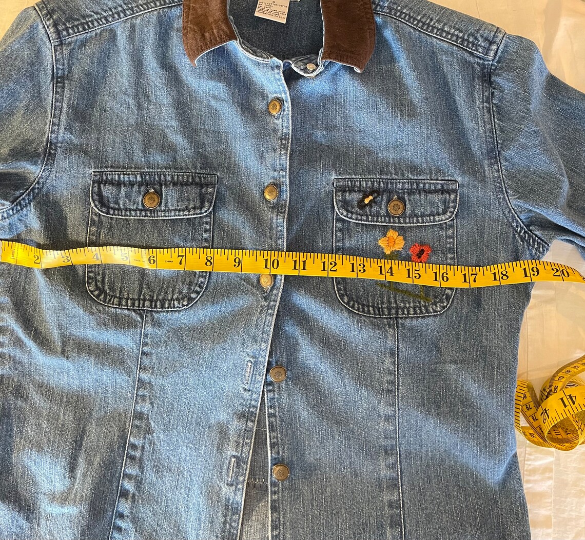 Upcycled Denim Shirt Features Vintage Crewel Garden Mouse Womens Small ...