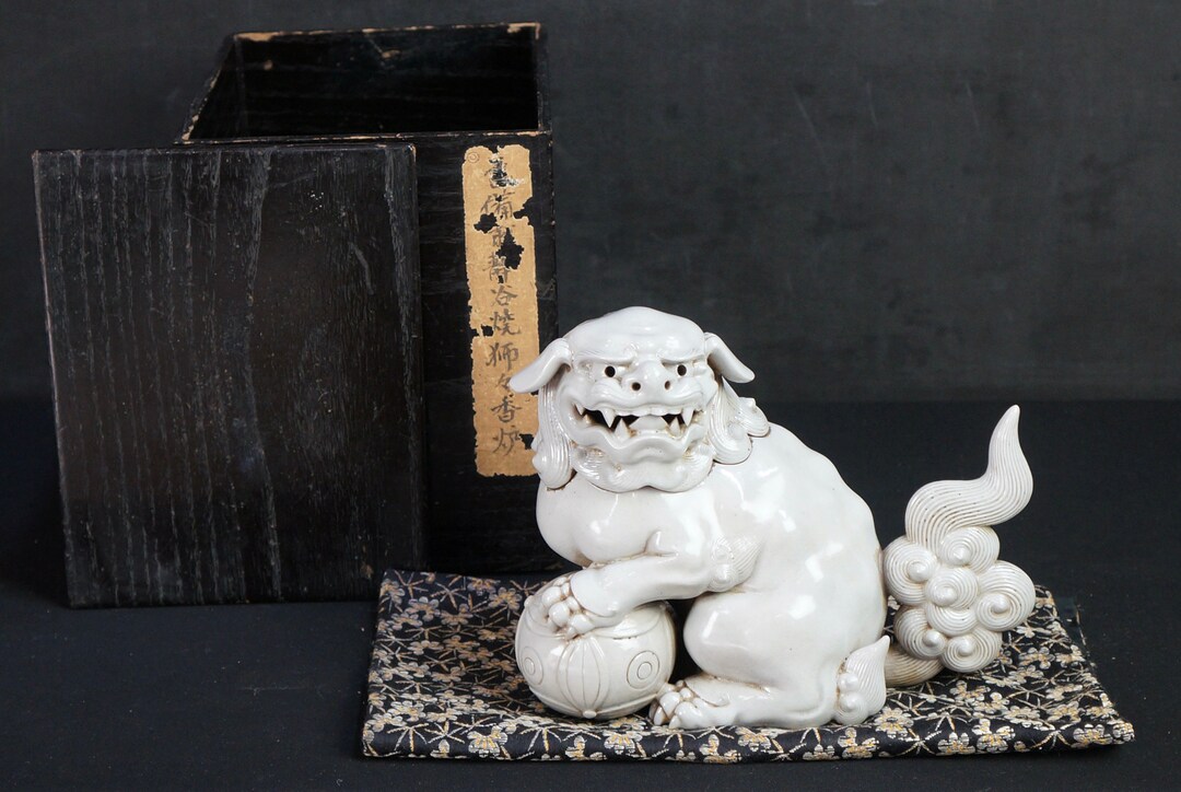 Antique Japan Shiro-bizen Ceramic Sculpture Shishi-koro Large Censer ...