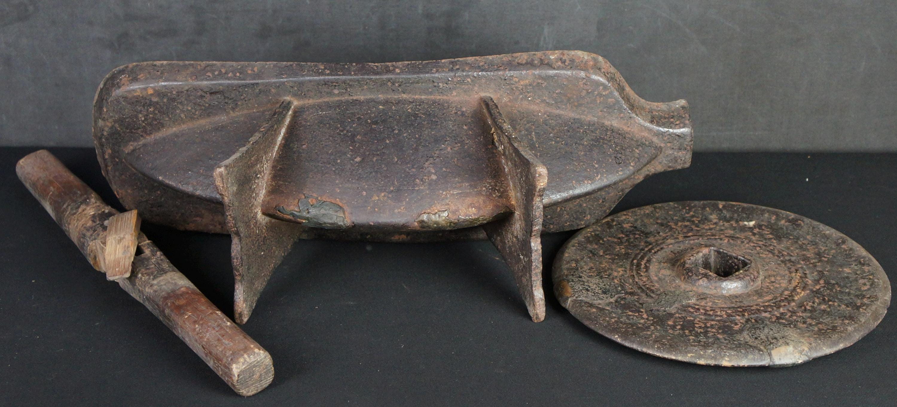 Antique Japan Yagen Cast Iron Grinder 1700 Kampoyaku Remedy - Etsy