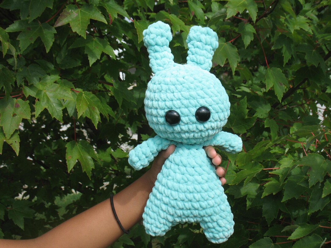 Crochet Alien Plushie: Chunky Knit Outer Space Toy (12") - Etsy