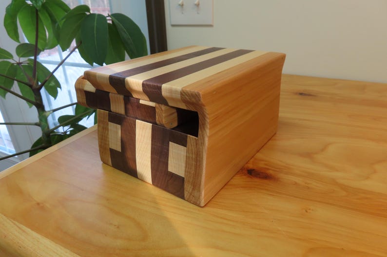 Handmade Hickory Wood Jewelry Box: Bandsaw Inlay Design - Etsy