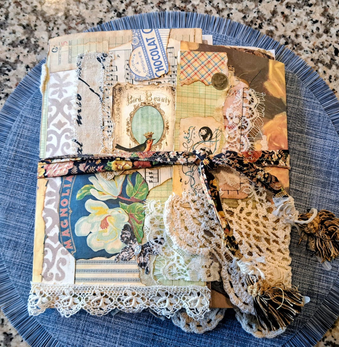 Eclectic Vintage Look Flipity Flip Junk Journal, Lots of Alternating ...