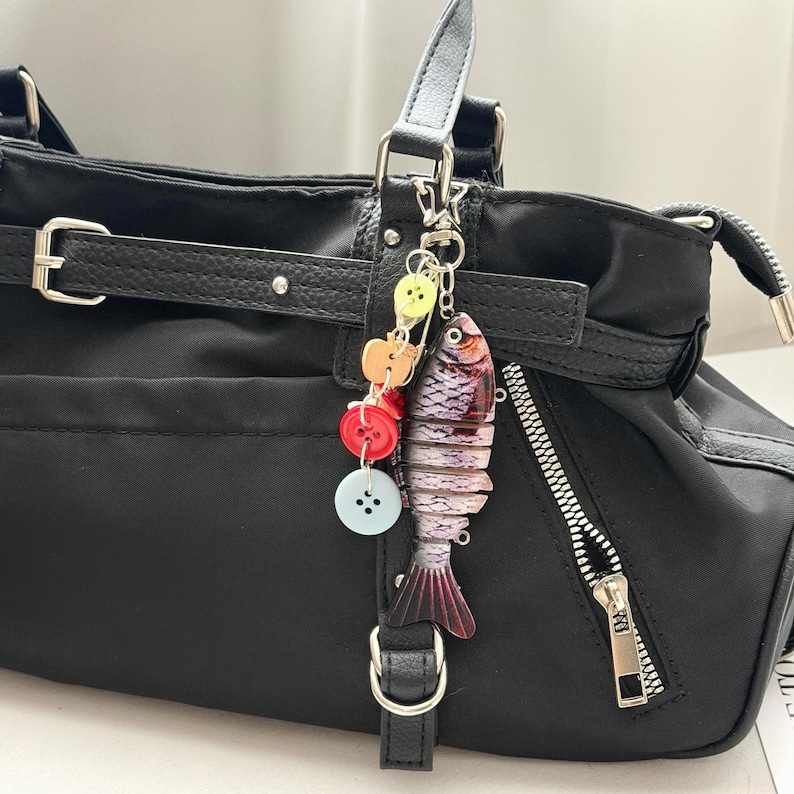 Movable Wiggly Fish Keychain, Star Clasp Bag Charm, Seashell Clover ...