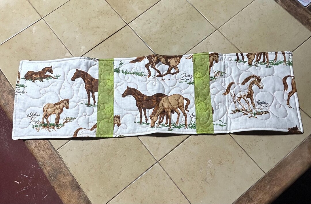 Horse Table Runner Reversible Rodeo Cowboy Western Home Decoration ...