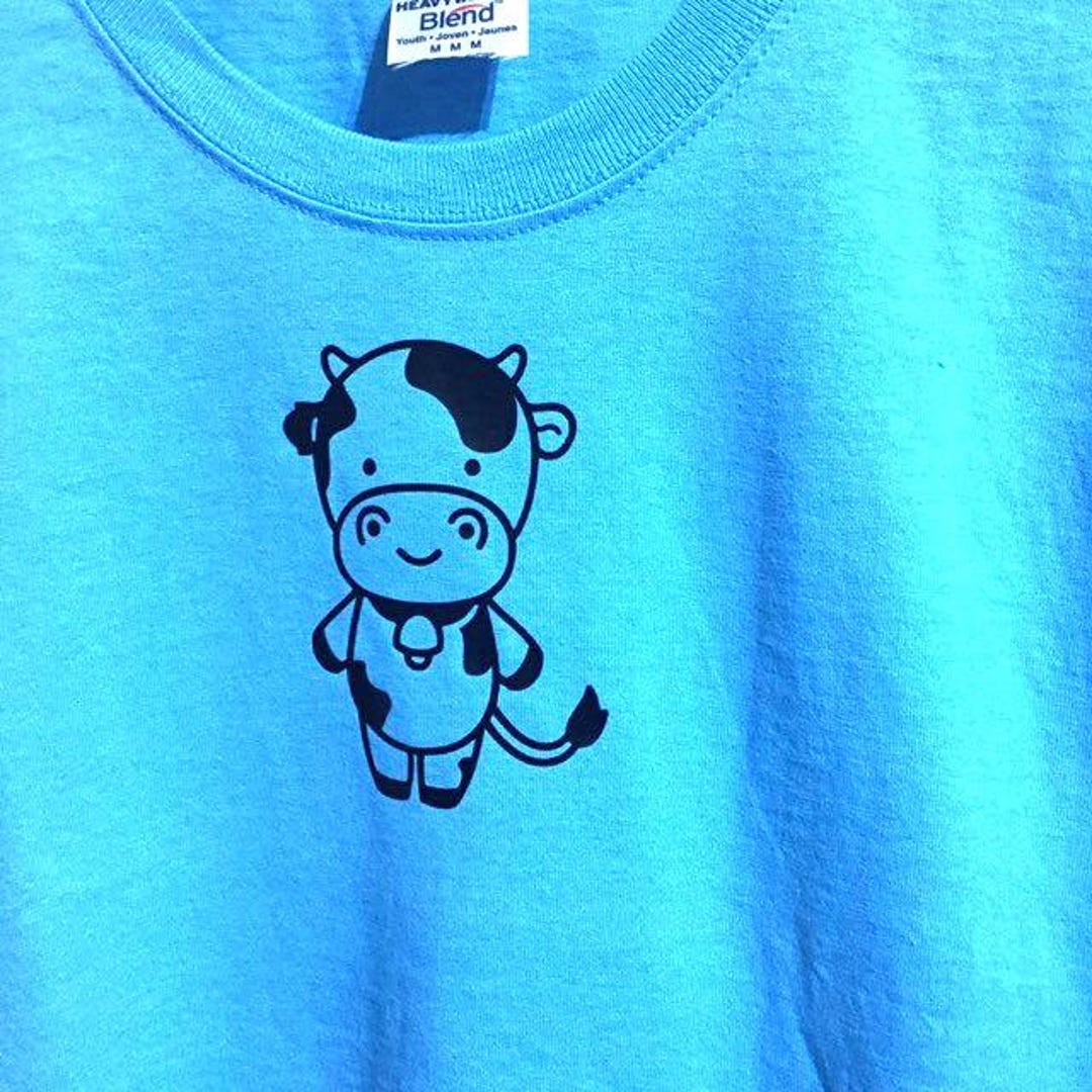 Cow Tee Shirt Vinyl Graphic Design Blue Shirt Youth Size Handmade Gift ...