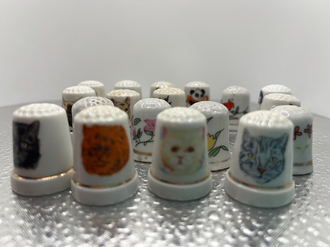 18 Thimbles Assorted Vintage Thimbles Cats Dogs Flowers Animals Unicorn ...