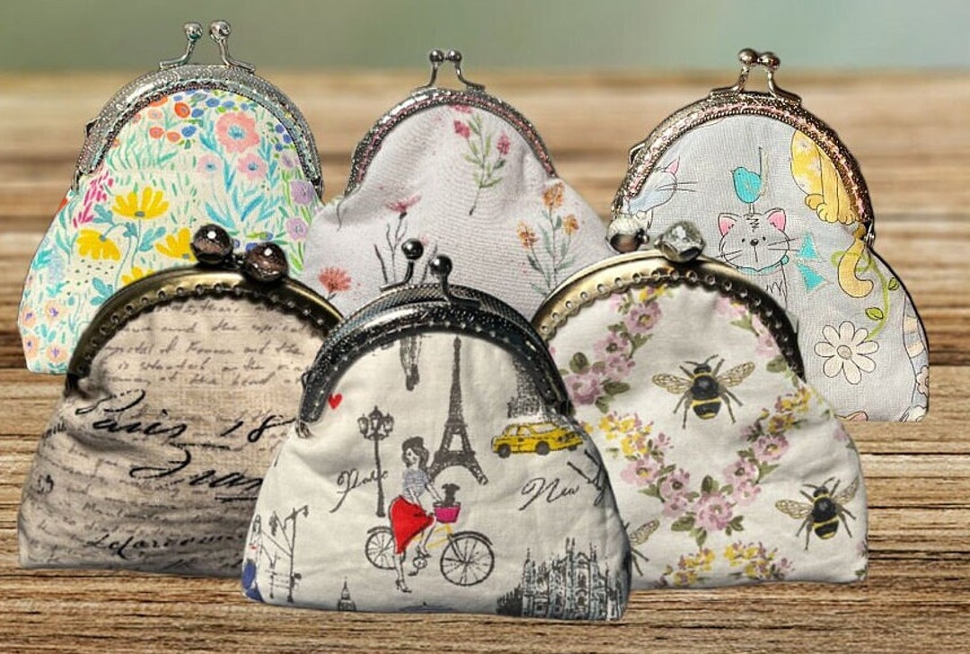 Floral Coin Purse With Kiss Clasp: Vintage Style Wallet - Etsy