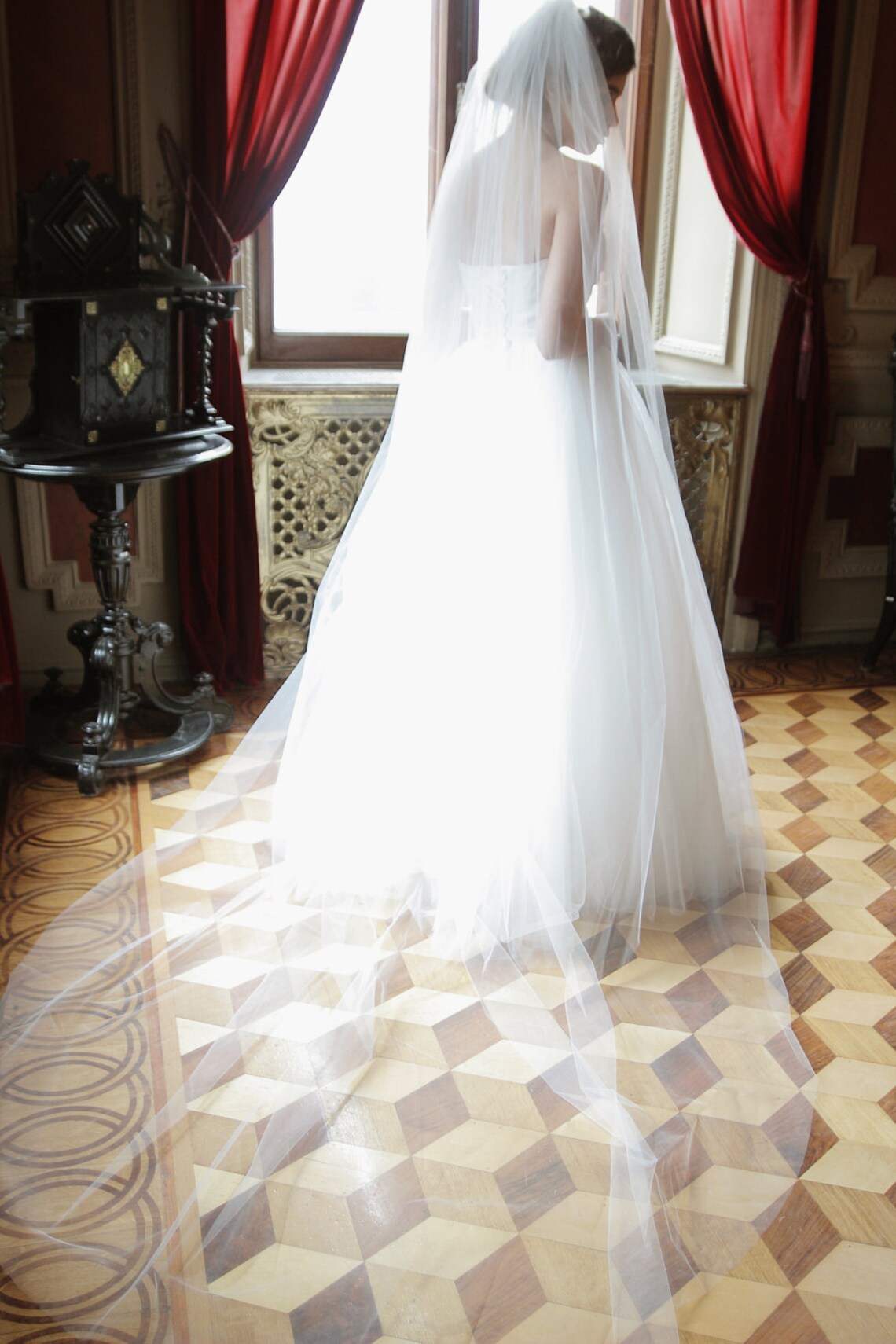 Single / 1 tier cathedral wedding veil simple tulle wedding | Etsy
