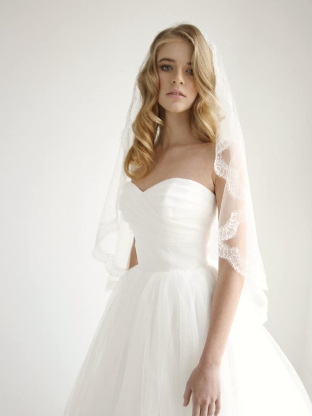 Silk Tulle Mantilla Wedding Veil: French Chantilly Lace Trim - Etsy