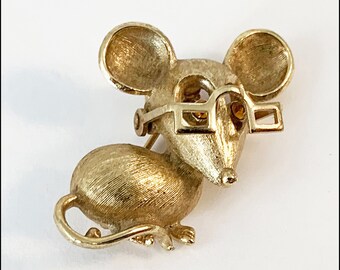 Avon Mouse Pin - Etsy