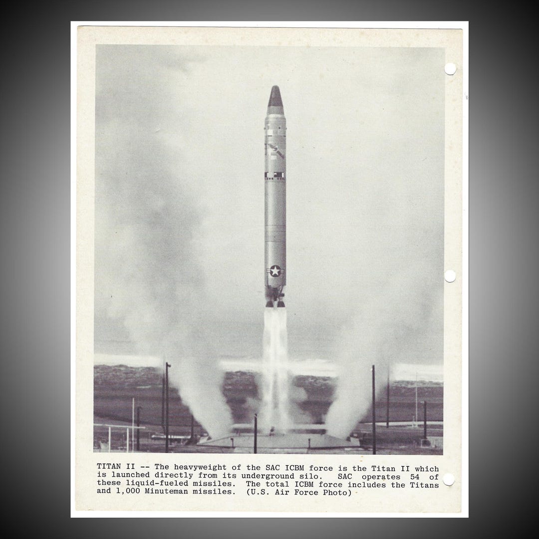 Vintage US Air Force Print 8x10 ICBM Titan II - Etsy