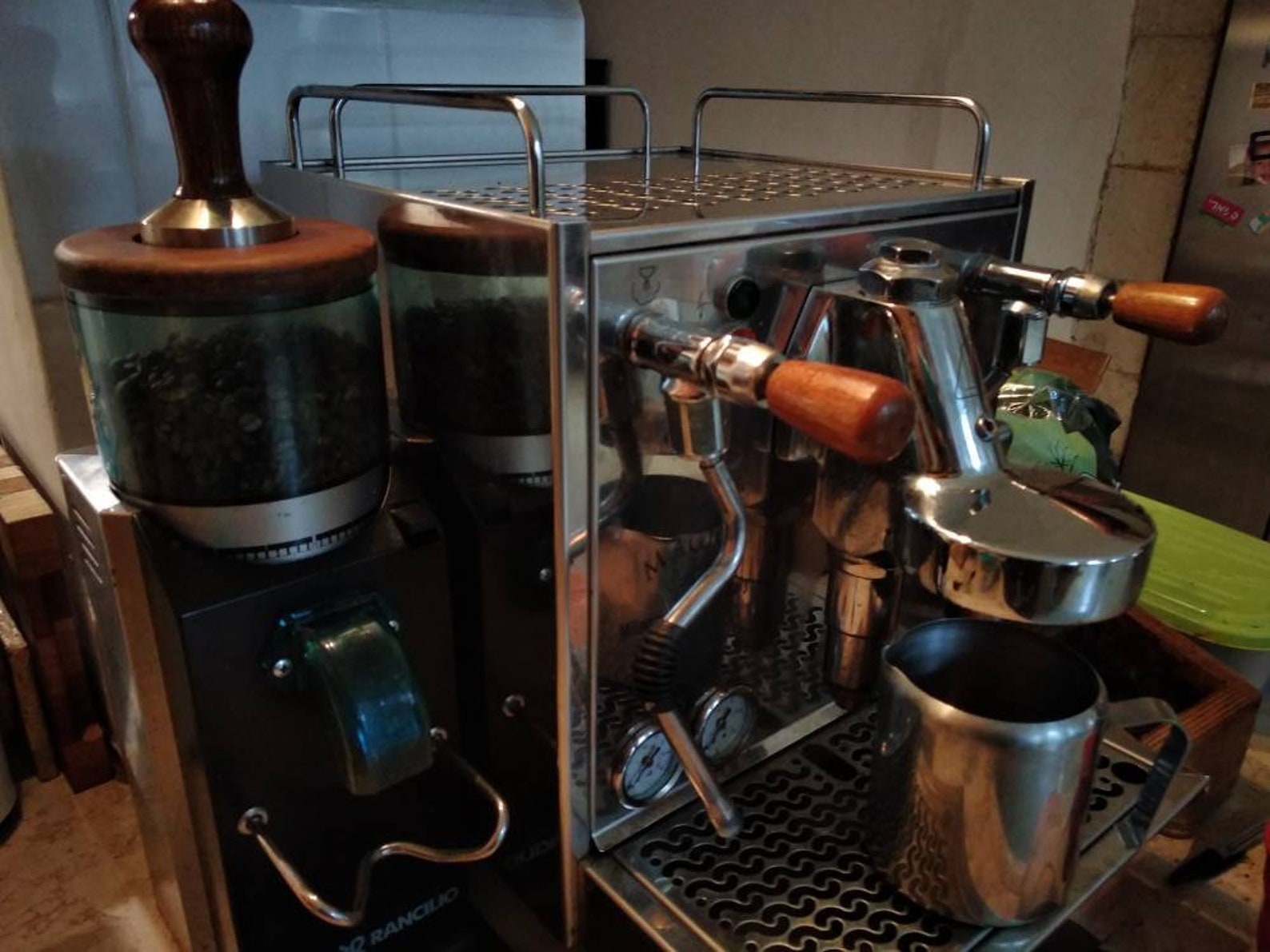 Wooden Lid for Coffee Grinder & Tamper Stand - Etsy Israel