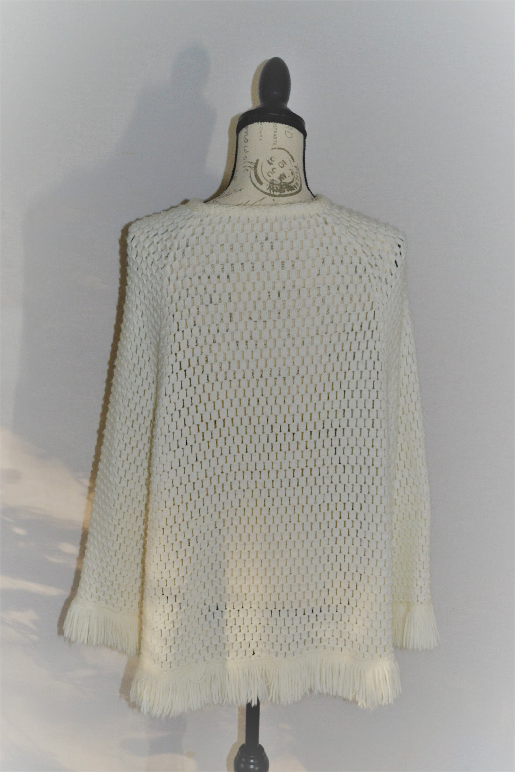 Vintage Cream Colored Shawl - Etsy