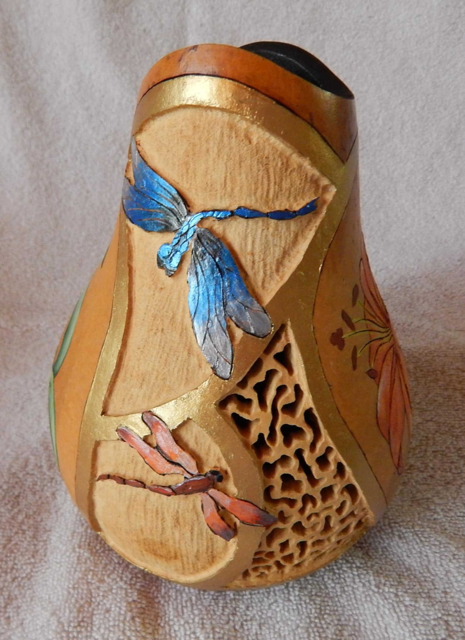 Gourd Art, Painted Gourds, Carved Gourds, Hand Carved, Gardener Gifts ...
