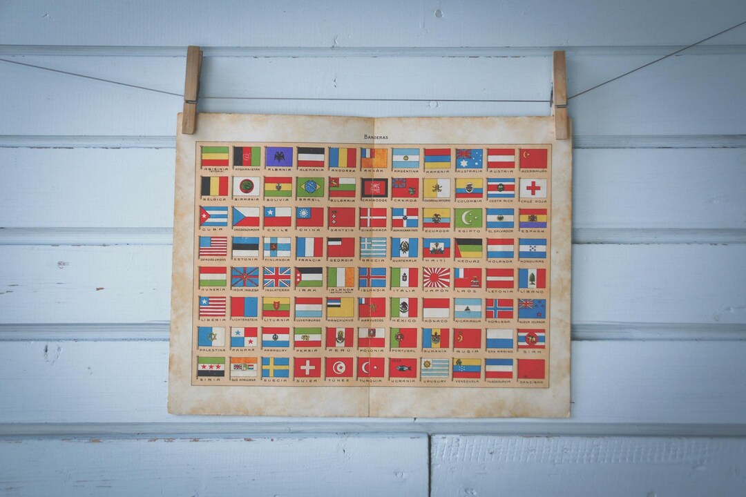 1937 Vintage Flags Chromolithograph Illustration - Etsy