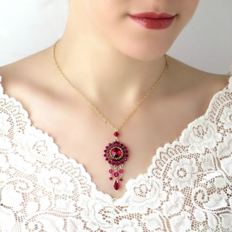 Red Pendant Necklace Chandelier Necklace Swarovski Crystal - Etsy Israel