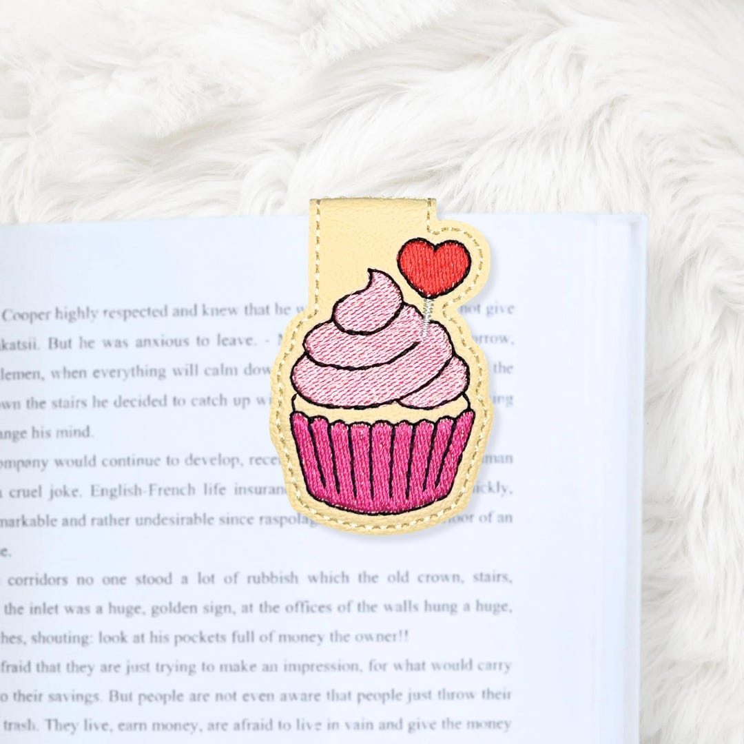ITH 4x4 V Day Cupcake Foldover Magnetic Bookmark, in the Hoop, Machine ...