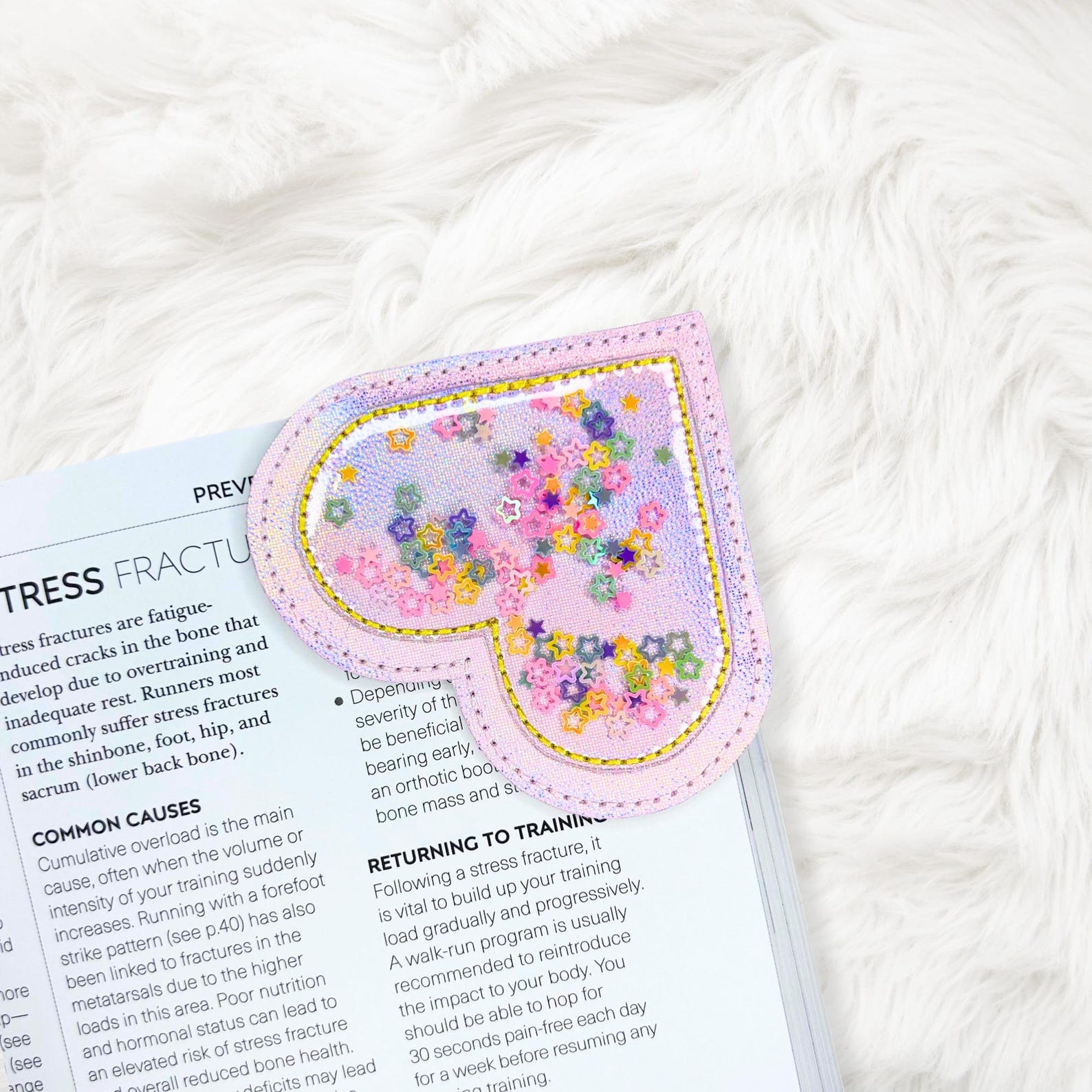 ITH 4x4 Heart Appliqué Corner Bookmark, in the Hoop, Machine Embroidery ...