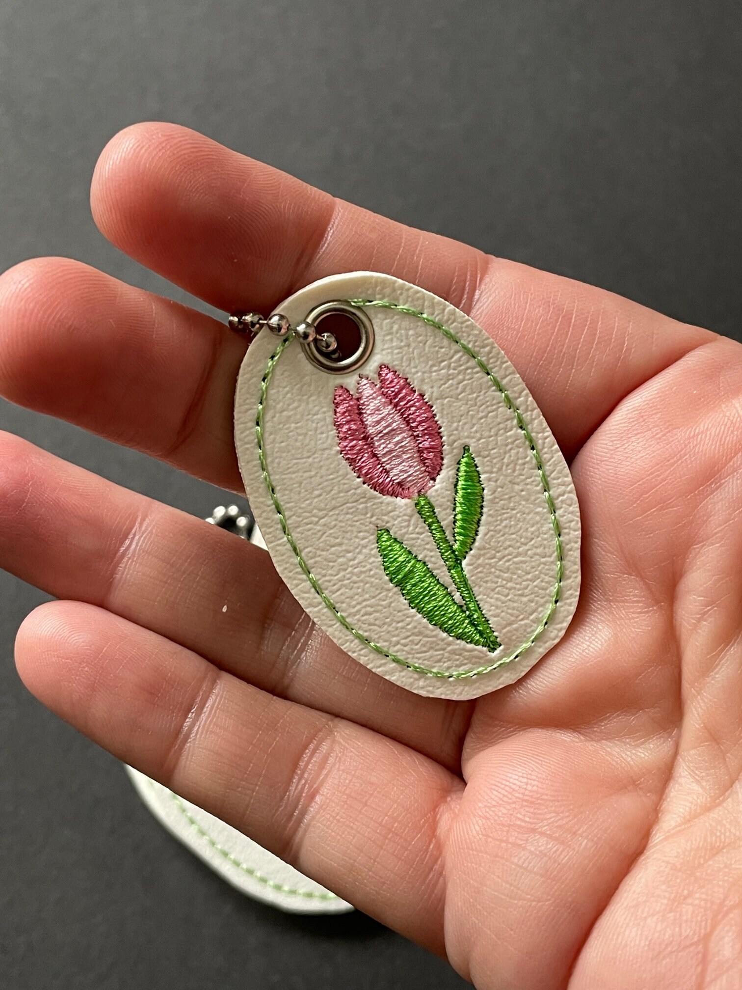 Small Oval Tulip Keychain Machine Embroidery in the Hoop Design 4x4 ...