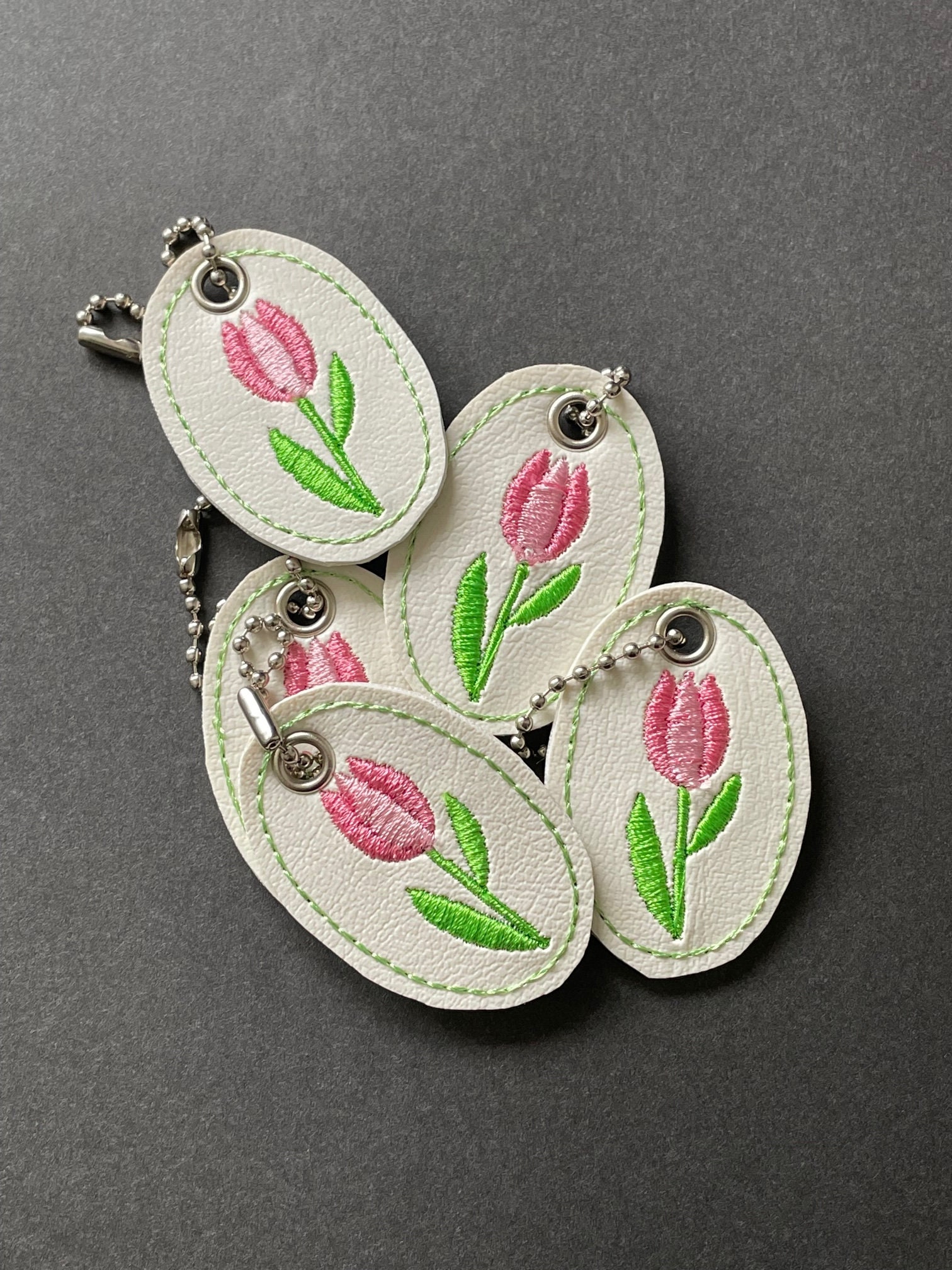 Small Oval Tulip Keychain Machine Embroidery in the Hoop Design 4x4 ...
