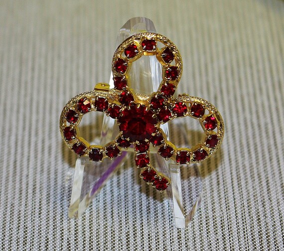 Vintage Brooch 3 Leaf Clover Dark Ruby Red Rhinestone… - Gem