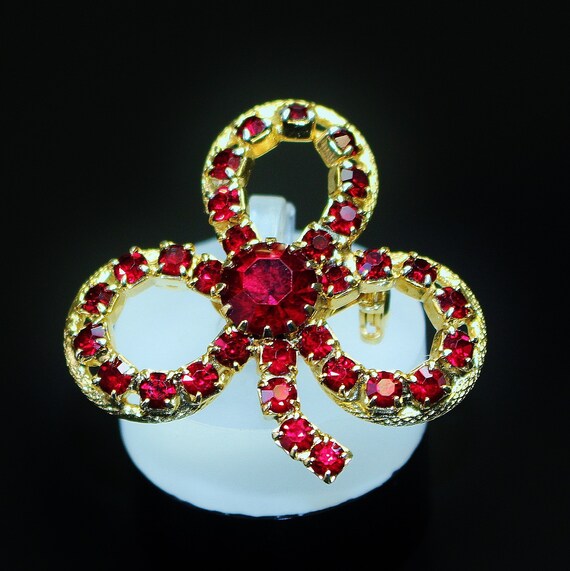 Vintage Brooch 3 Leaf Clover Dark Ruby Red Rhinestone… - Gem