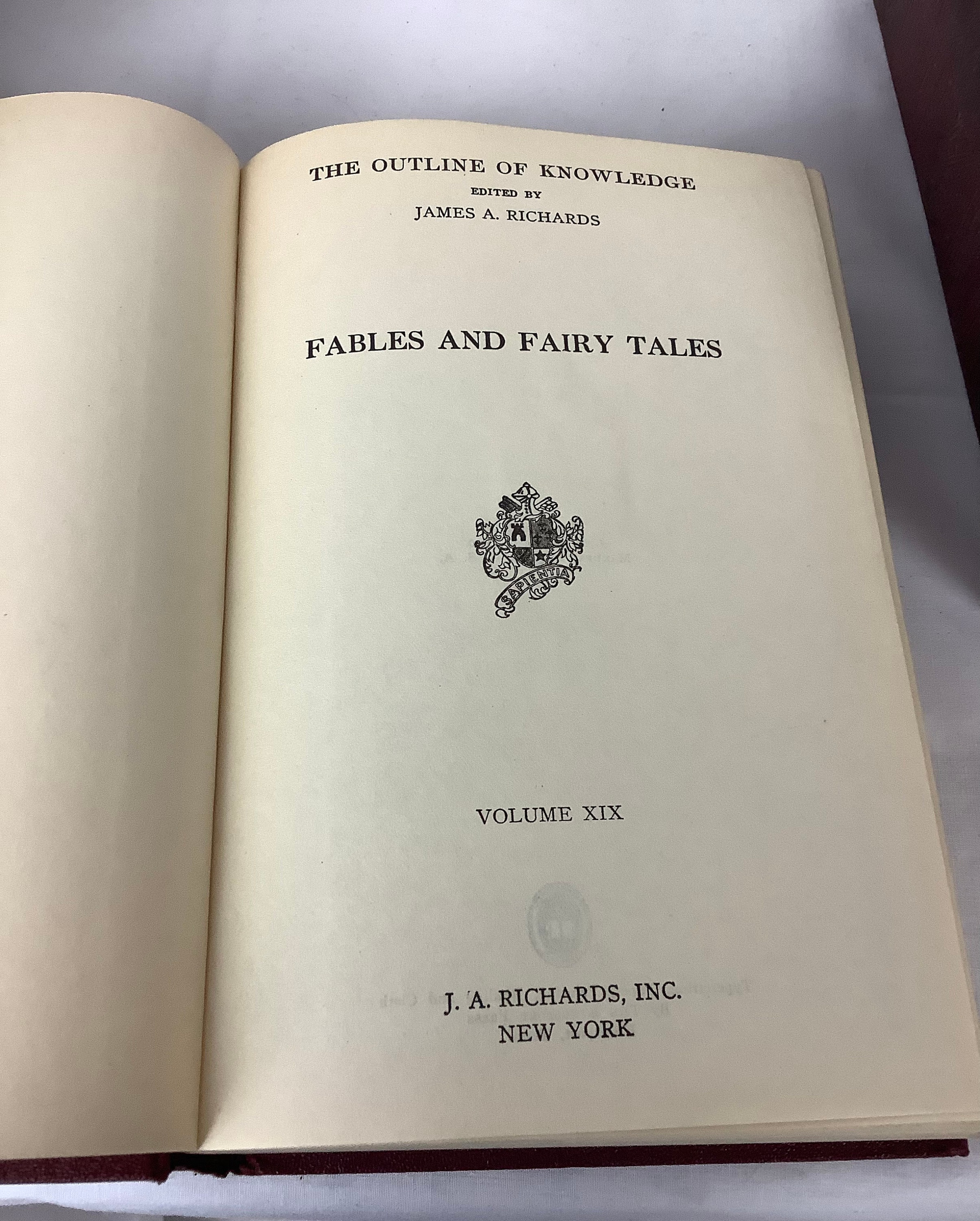 Antique Books the Outline of Knowledge 1924 | Etsy