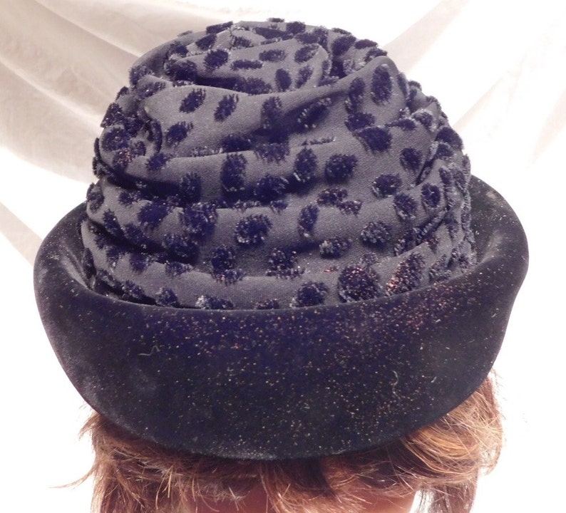 Vintage Hat Beehive Hat Black Velvet Cloche Hat - Etsy