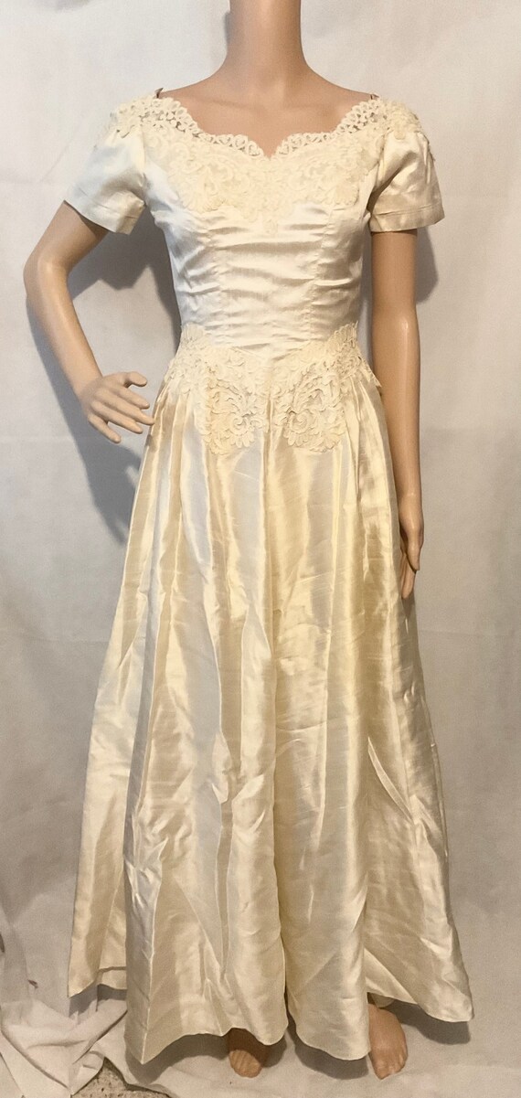 Vintage Wedding Gown Ivory Gown Champagne Wedding Gown Gem