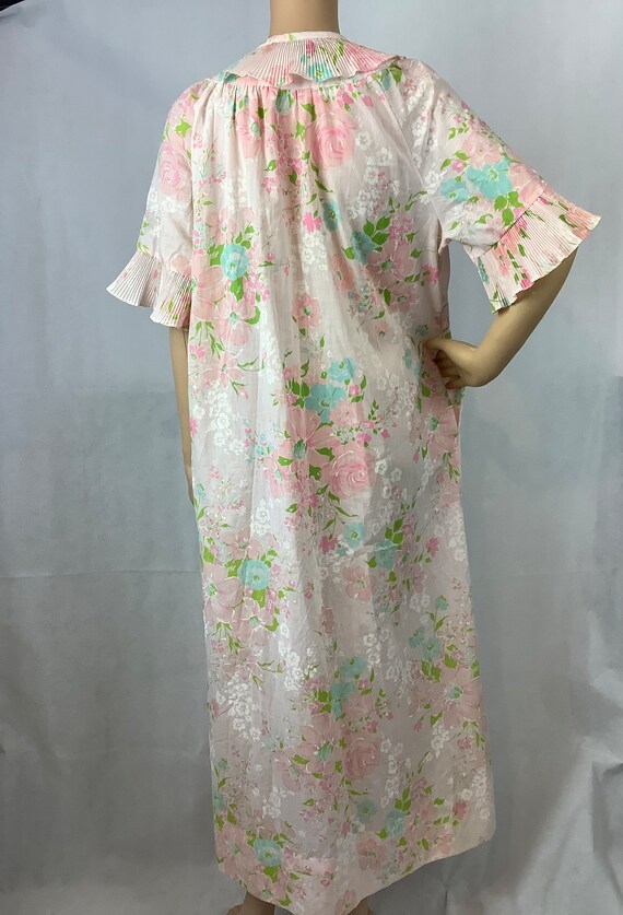 Smart Time Robe Pink Roses Accordion Pleats - Gem