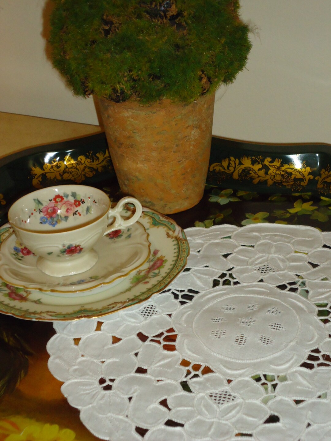 Vintage,2 Pieces Cutwork Lace & Embroidered, ~LINEN ~ Doilies, 12 In ...