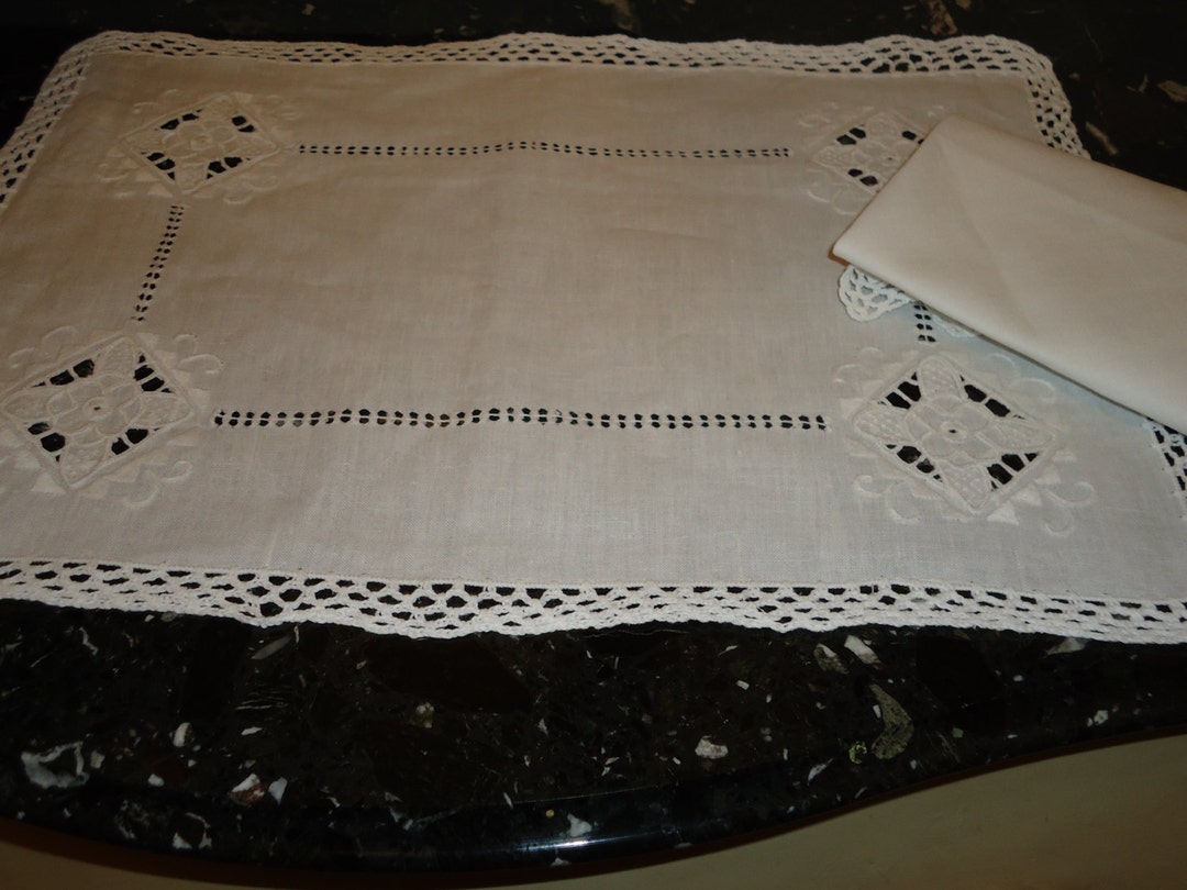 Vintage, ~~LINEN~~ Embroidered, Pulled Thread & Crocheted Hand Made ...