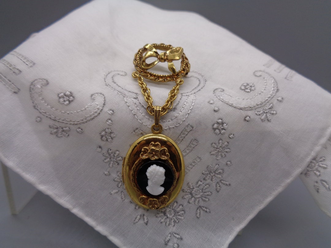 Vintage Rare 1940's CORO Cameo Locket Pendant Brooch With Rich Gold ...