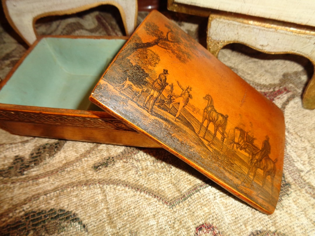 Vintage Italian Borghese Gold Gilt Chalk Ware Trinket Box With ...