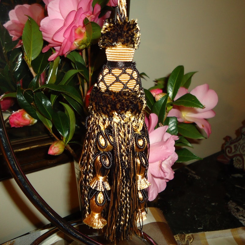French Key Tassel - Etsy