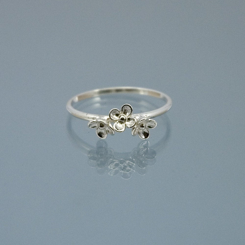Floral ring in 925 sterling silver with 3 flowers nature | Etsy