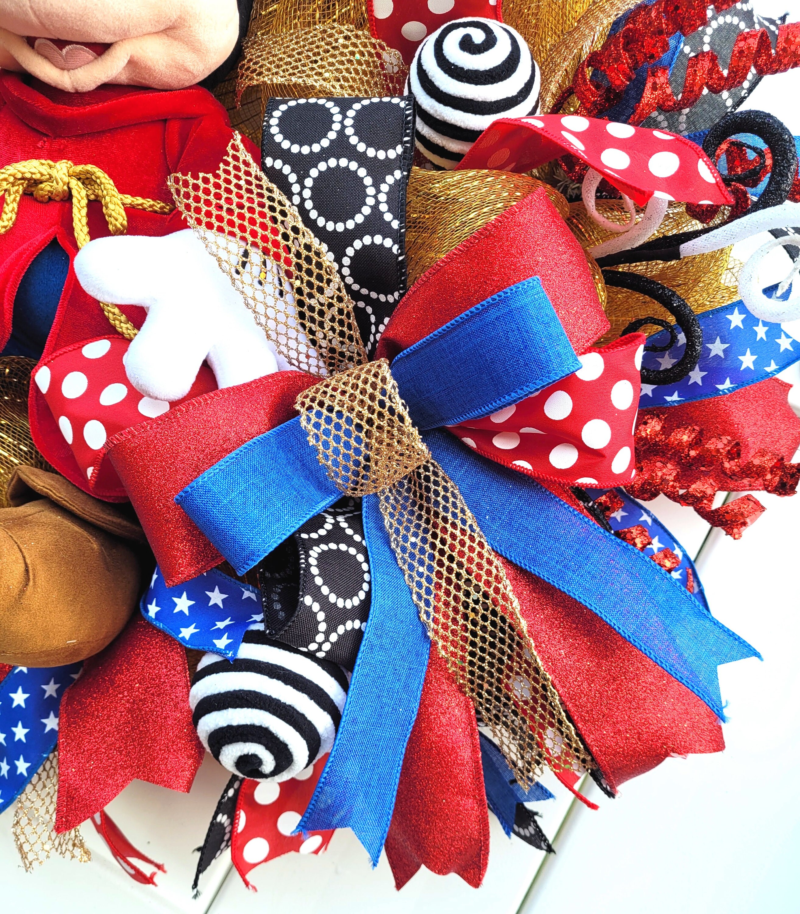 Mouse Wreath, Sorcerer Wreath, Character Wreath, Classic Character ...