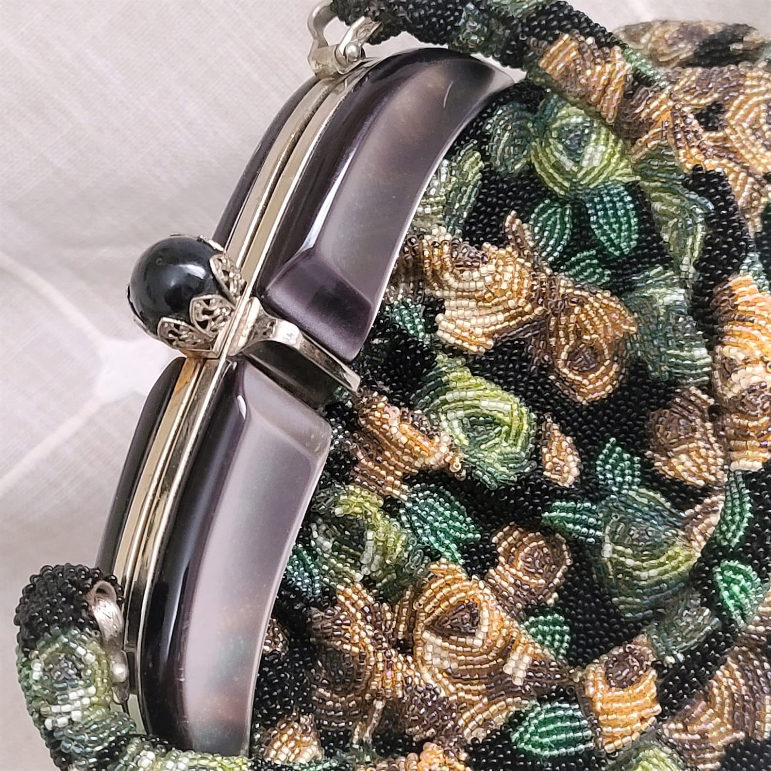Vintage Floral Beaded Handbag: Gray Moonglow Frame, Kiss Lock Closure ...