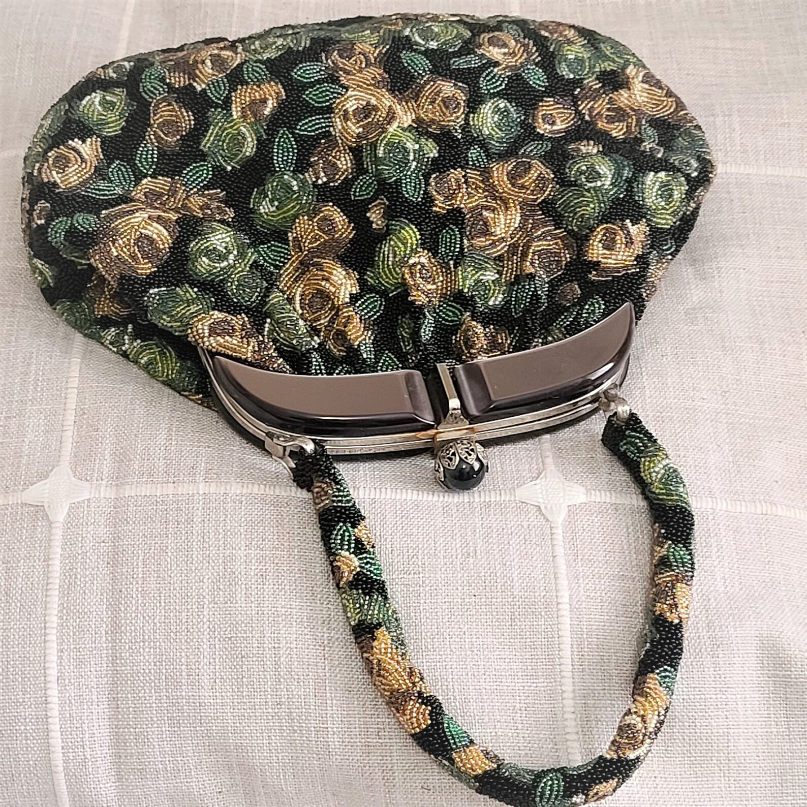 Vintage Floral Beaded Handbag: Gray Moonglow Frame, Kiss Lock Closure ...