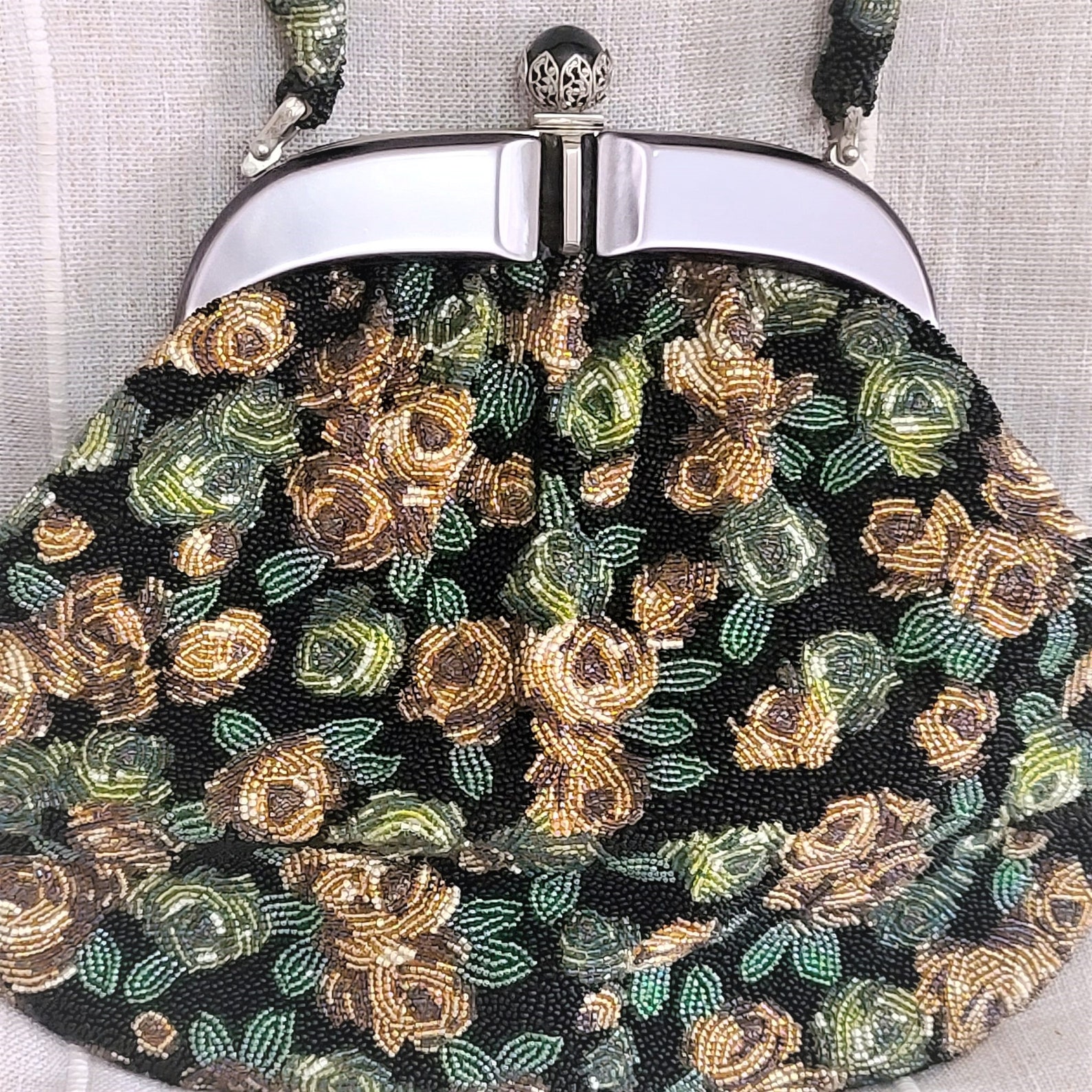 Vintage Floral Beaded Handbag: Gray Moonglow Frame, Kiss Lock Closure ...