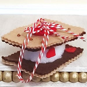 Handmade Felt Ornament, Felt Smore, Smore Ornament, Smores, Marshmallow ...