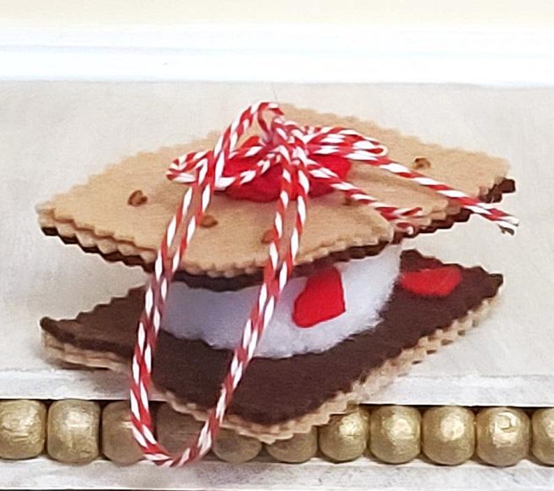 Handmade Felt Ornament, Felt Smore, Smore Ornament, Smores, Marshmallow ...