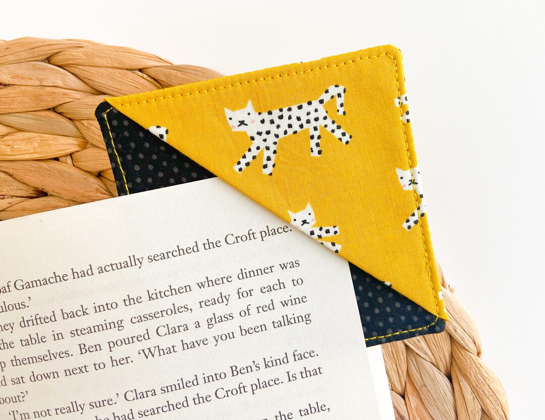 Cheetah Bookmark for Book Lovers, Bookworm Bookmark, Reader Merch ...