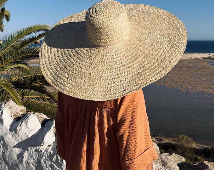 SALE! Extra Large Straw Hat, Measures 80cm Across. Photoshoot Sun Hat ...