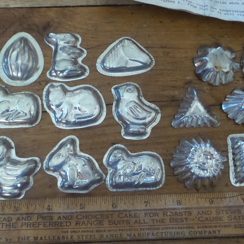 Vintage Tin Molds - Etsy